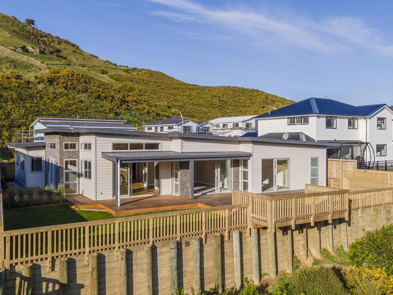 24 Farnworth Terrace Churton Park NZ 6037 - Collective First National ...