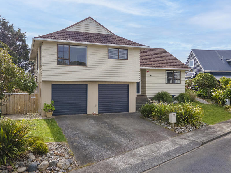 55 Cambrian Street Churton Park NZ 6037 - Collective First National ...